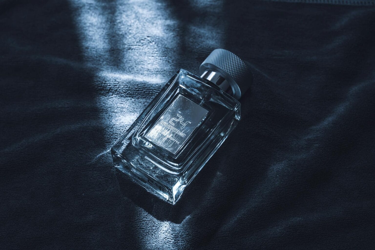 Best Winter Perfumes for Men in 2026: 15 Warm, Inviting & Long-Lasting ...